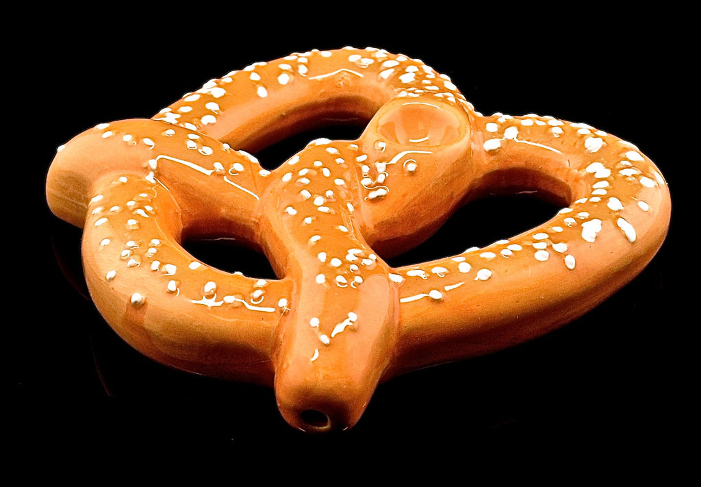 PRETZEL PIPE | SMOKING CERMIC PIPE – Magic Wholesale Glass